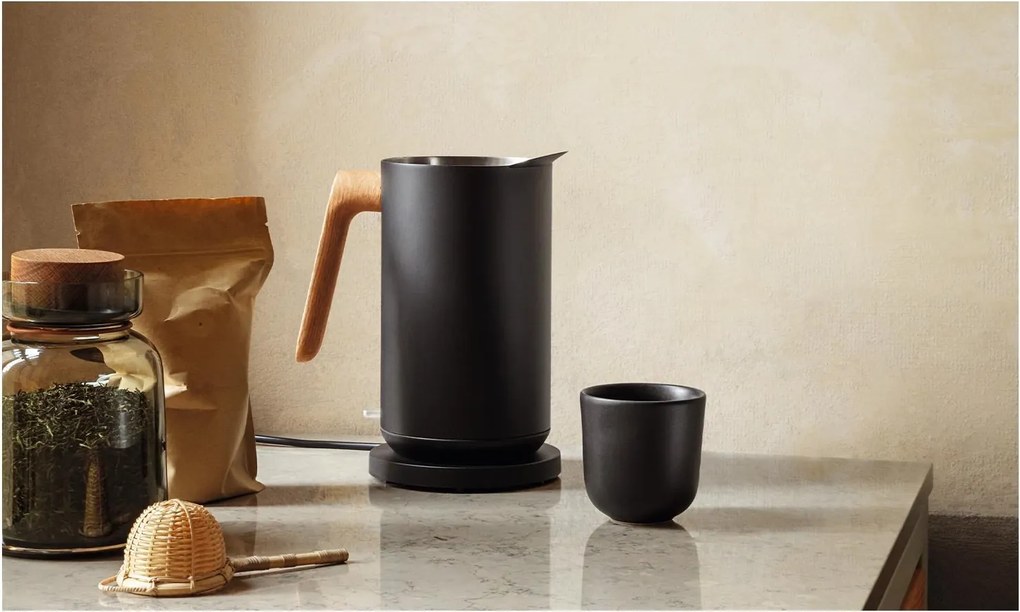 Rychlovarná konvice Eva Solo NORDIC KITCHEN 1,5l černá