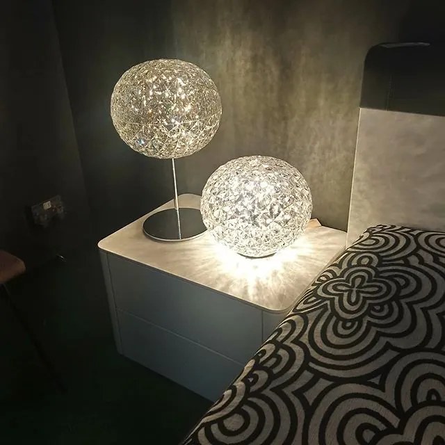 Kartell - Stolní lampa Planet - transparentní