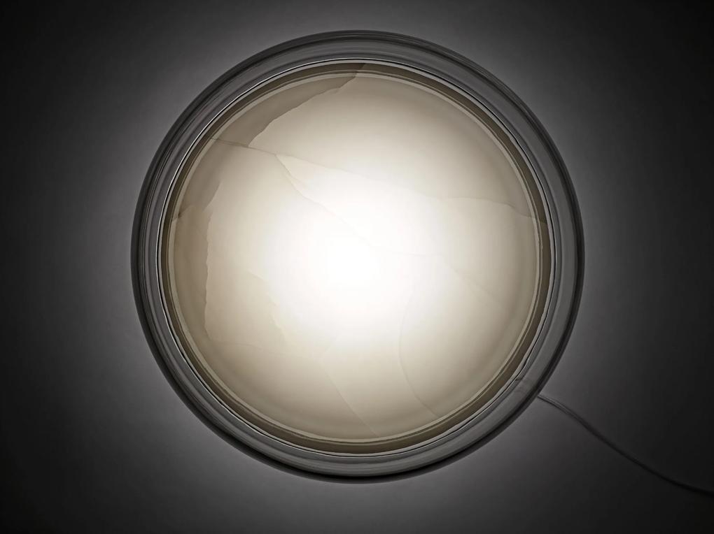 Designová stolní lampa Brokis Macaron M, PC1039 Barva skla: Amber - transparentní sklo, Základna: Onyx bílý (CSFB1535), Disk: BROKISGLASS - triplex opál mat (CSOP1578)