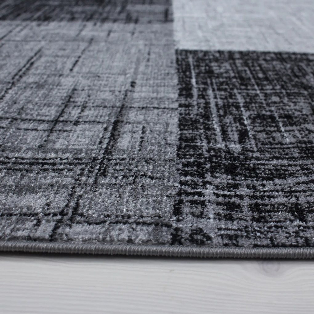 Ayyildiz, Kusový koberec Plus 8001 black, 120x170, šedá, chodba / předsíň