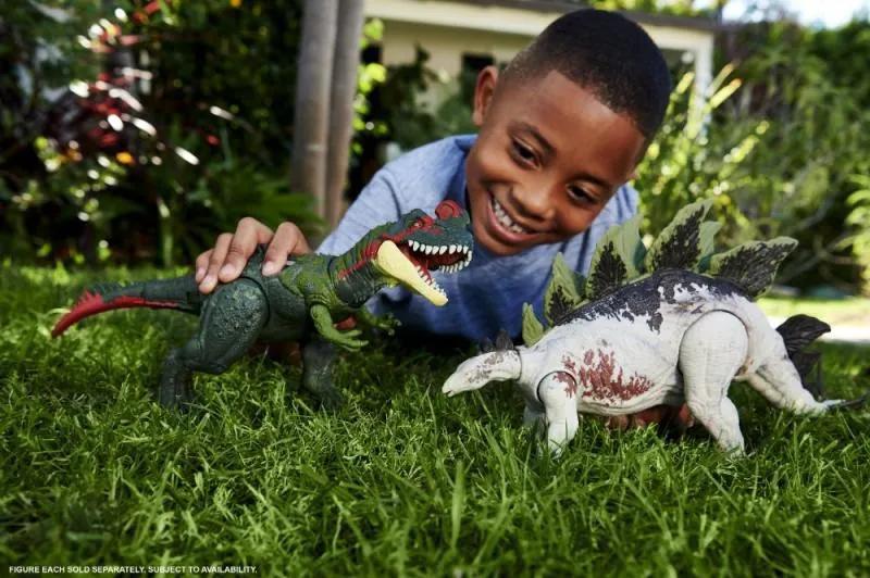 Mattel Obrovský útočící dinosaurus Jurský svět