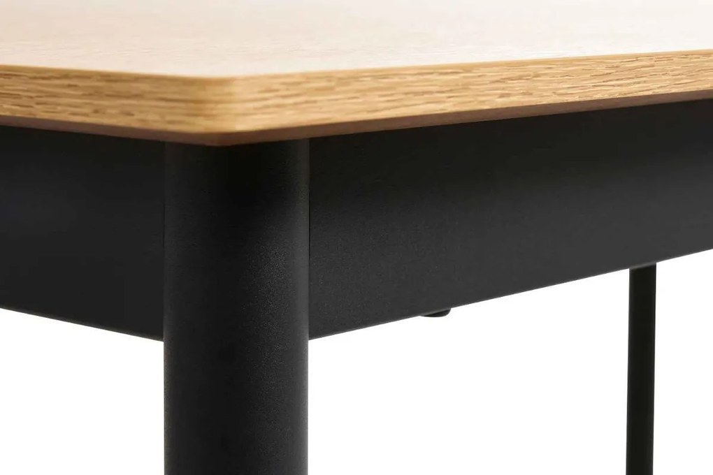 Designový jídelní stůl Lakshmana 140 cm přírodní dub
