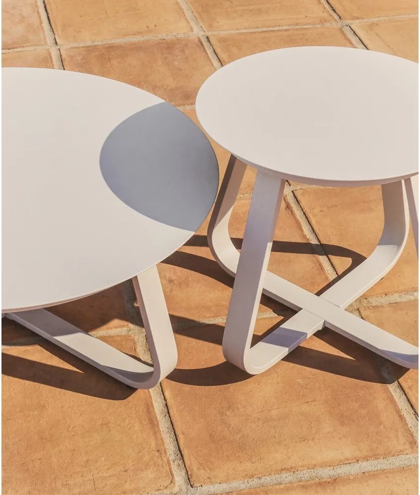 Kovový kulatý zahradní stolek ø 48 cm Tamaris – Kave Home