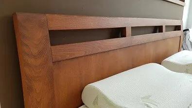 Postel Postelia BREMA Buk 160x200 - Dřevěná postel z masivu, bukové dvoulůžko o šíři masivu 4 cm