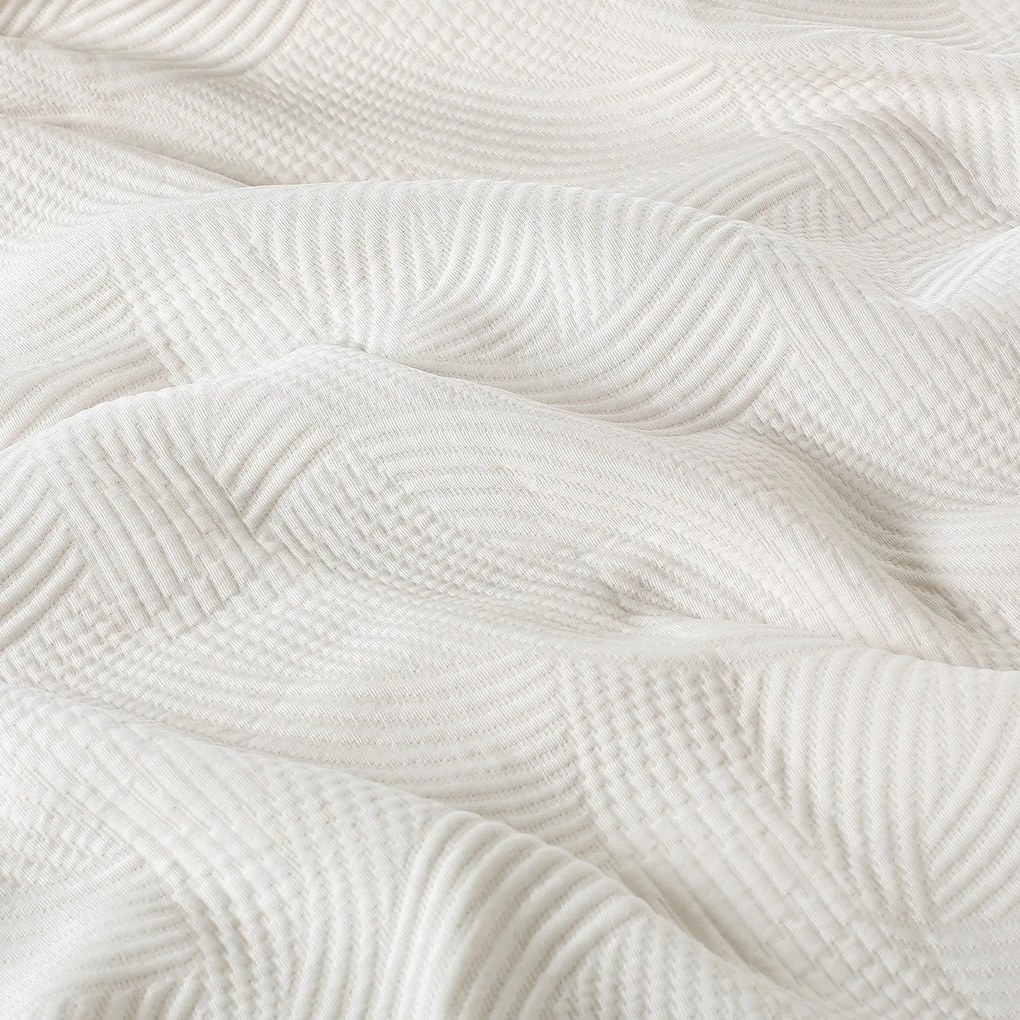 Goldea přehoz na postel - krémové ornamenty 220 x 240 cm