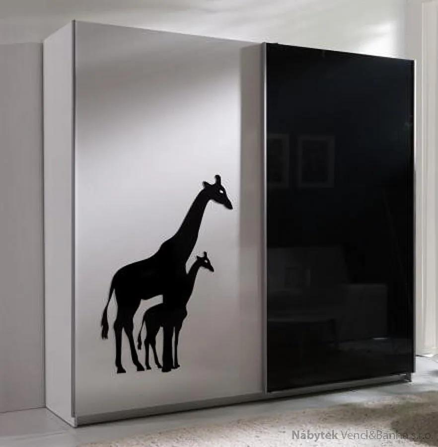 moderní šatní skříň s posuvnými dvířky Twister 4 žirafa maride