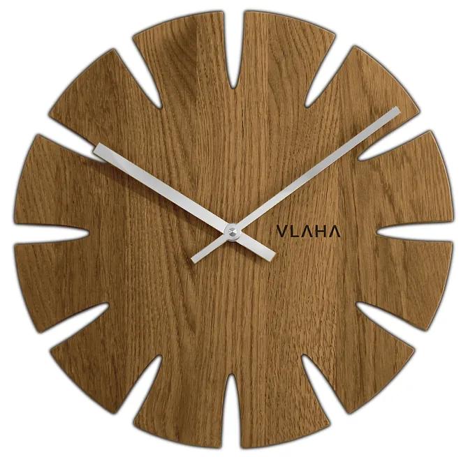VLAHA Dubové hodiny vyrobené v Čechách se stříbrnými ručkami VCT1014