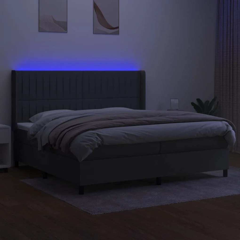 Box spring postel s matrací a LED tmavě šedá 200x200 cm textil 3138502