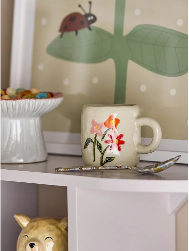 Krémový dětský hrnek z kameniny 110 ml Millie – Bloomingville Mini