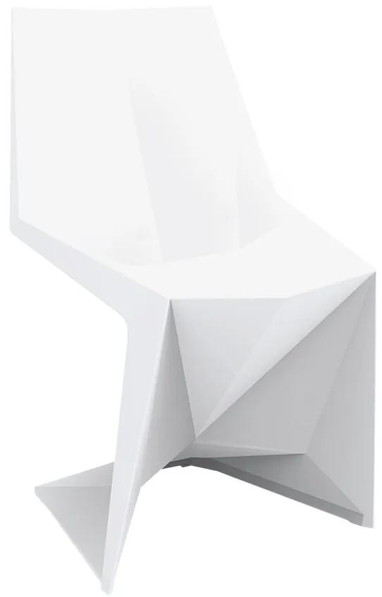 VONDOM Bílá plastová jídelní židle VOXEL