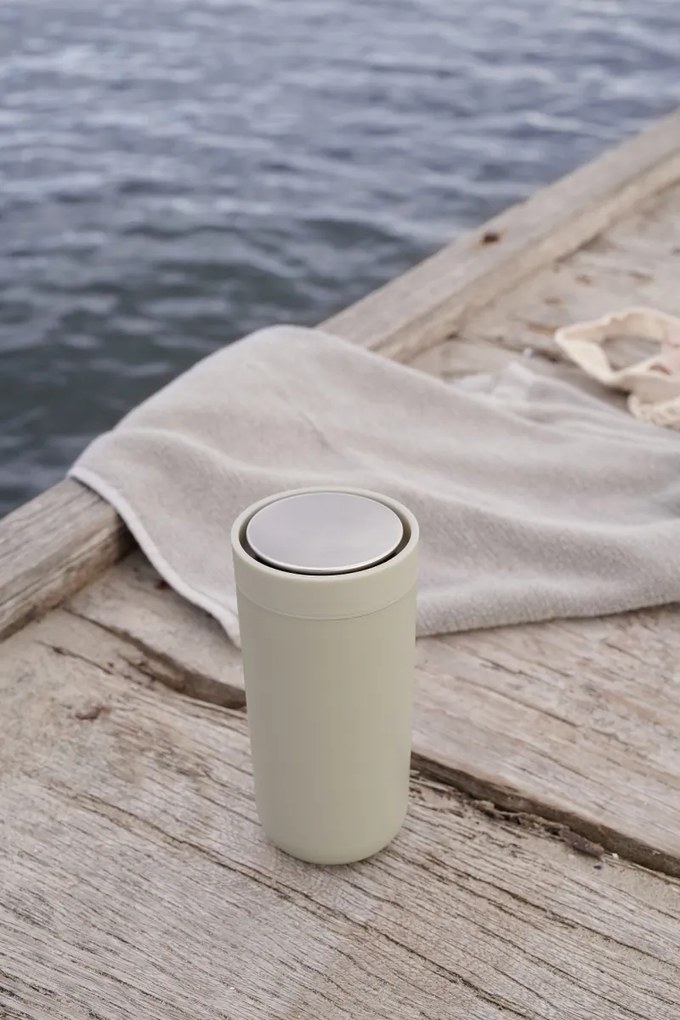 Termohrnek To Go Soft Sand 0,4 l Stelton