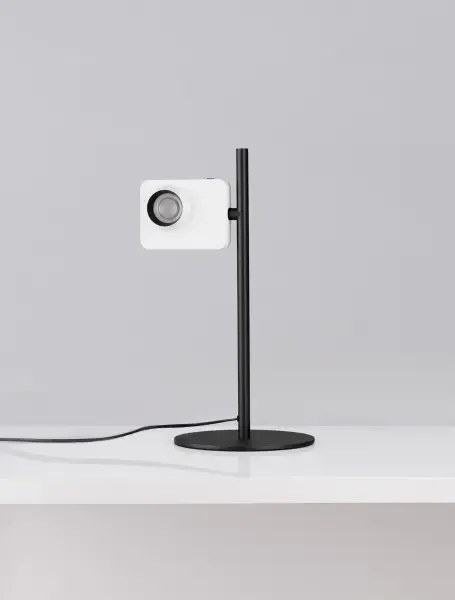 LED stmívatelná bílá stolní lampa Kedros