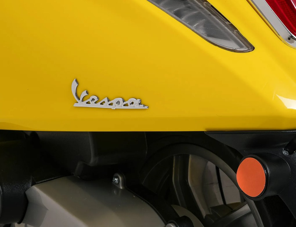 Ramiz Skútr Vespa ROMA žlutý