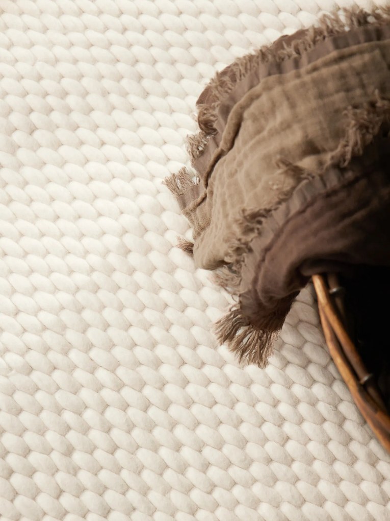 ELLE Decoration, Kusový koberec Lyon Beans 106314 Natural Cream kruh z kolekce Elle, 160x160 (průměr) kruh, bílá, ložnice