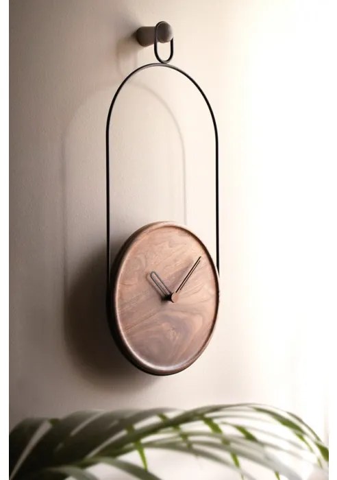 Designové nástěnné hodiny Nomon Eslabon Walnut Black 68cm