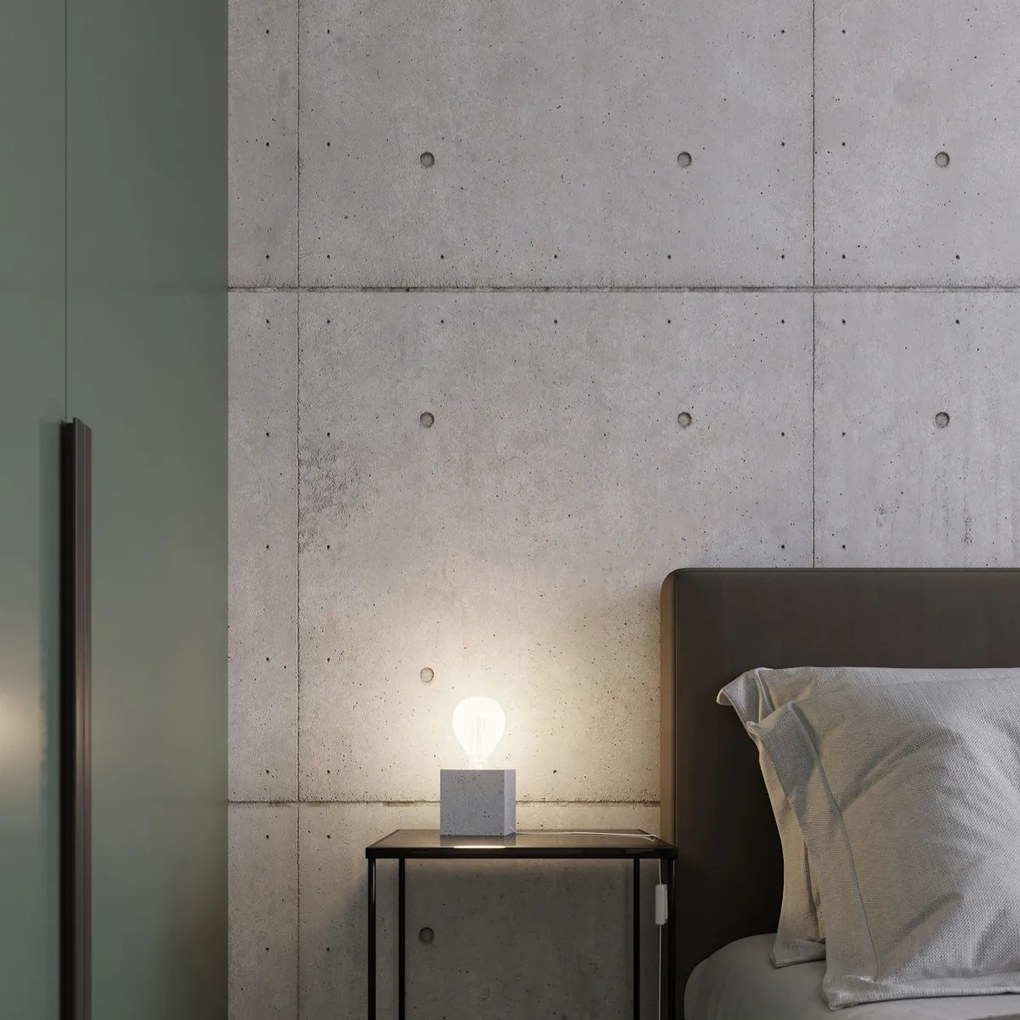 Stolní lampa Ariz, betonové tělo svítidla