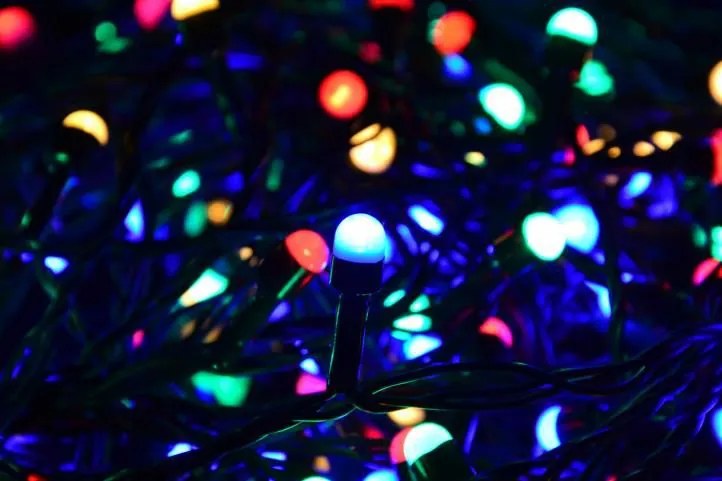 Nexos 28708 Vánoční LED osvětlení 20 m - barevné, 200 MAXI LED diod