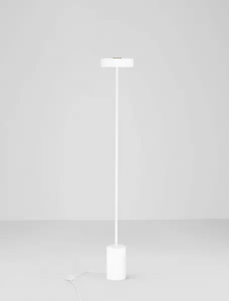 LED černo-dřevěná stojací lampa Thea
