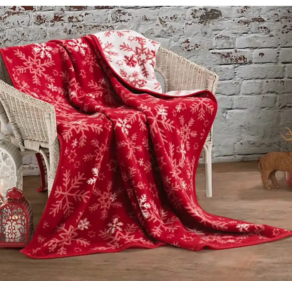 Vánoční deka s vločkami: 160x220cm | BIANO