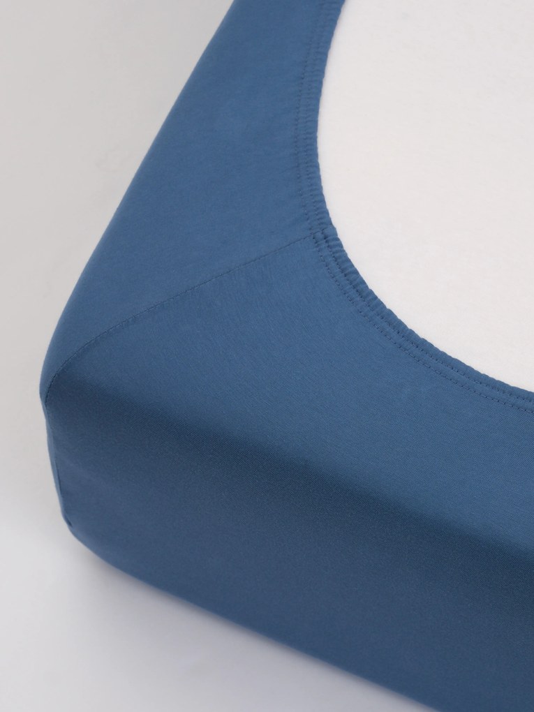 MK Lůžkoviny Jersey prostěradlo s elastanem 140 × 200 cm – námořnicky modré