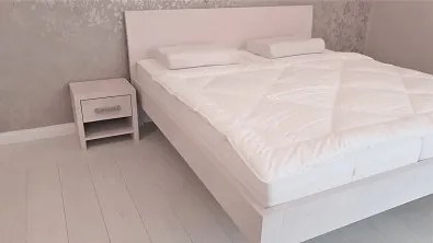 Postel Postelia IBIZA Buk 160x200 - Dřevěná postel z masivu, bukové dvoulůžko o šíři masivu 4 cm