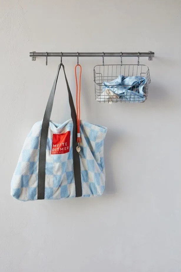 Nástěnný věšák nerezový v matně stříbrné barvě 70 cm Hang-It – Mette Ditmer Denmark