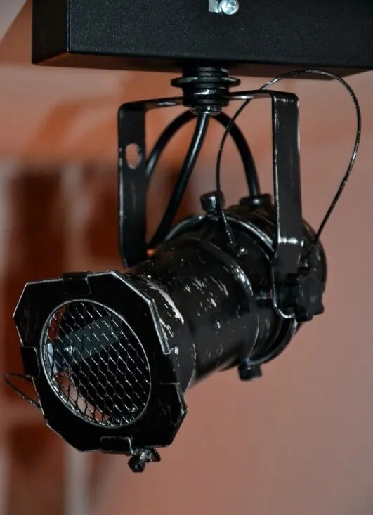 T-BIS Černá industriální bodovka DRAGON 1P BLACK