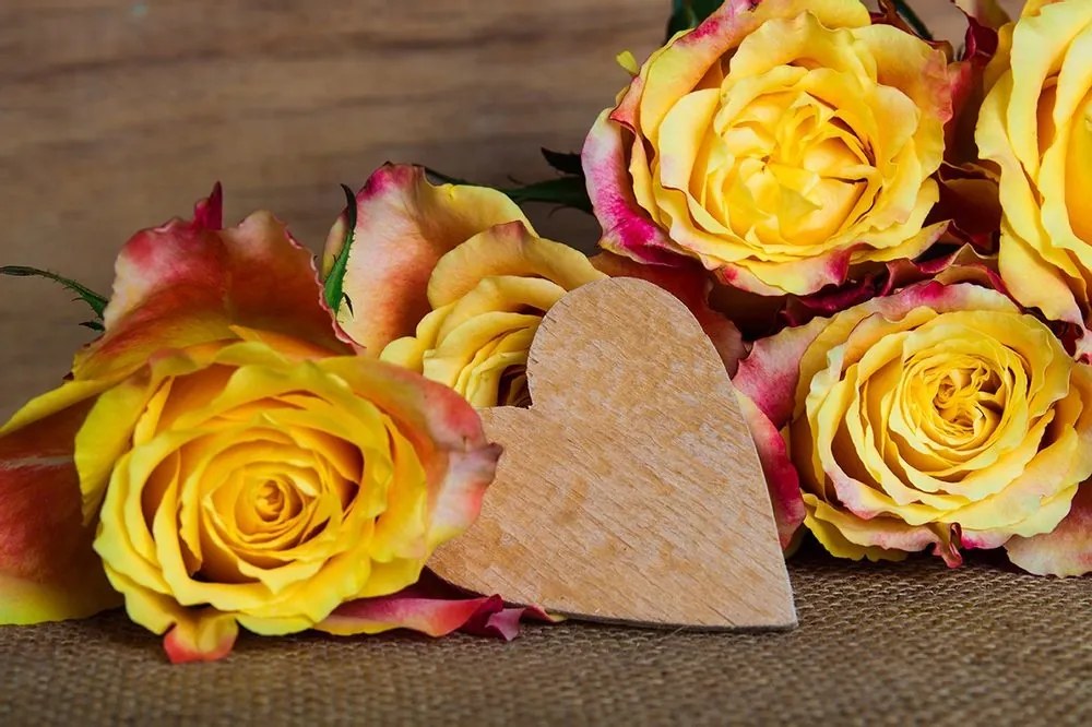 Fototapeta valentýnské žluté růže - 375x250 cm