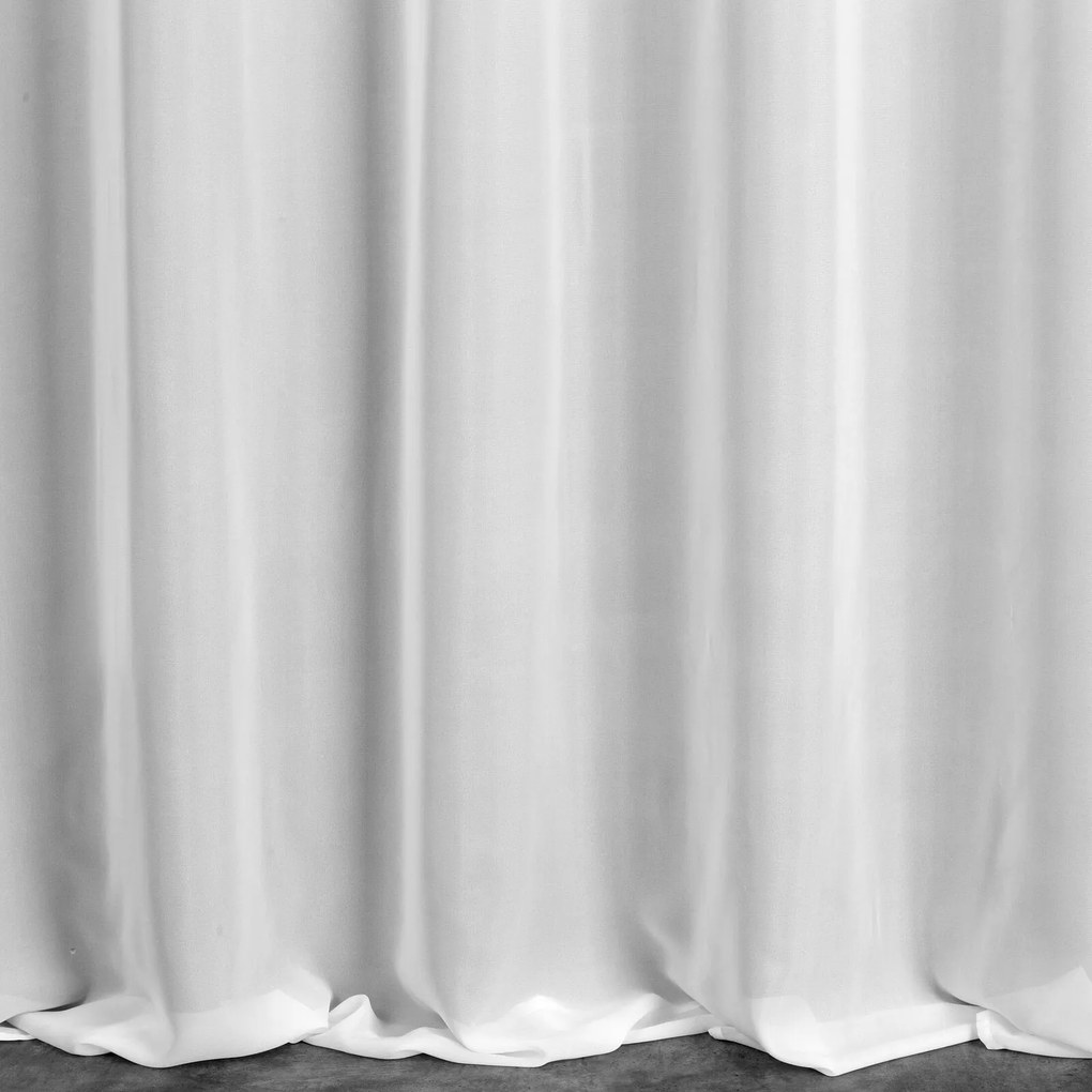 ZÁCLONA NA KROUŽCÍCH VENUS 140X250 CM BÍLÁ
