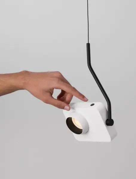 LED stmívatelný bílý moderní lustr Kedros