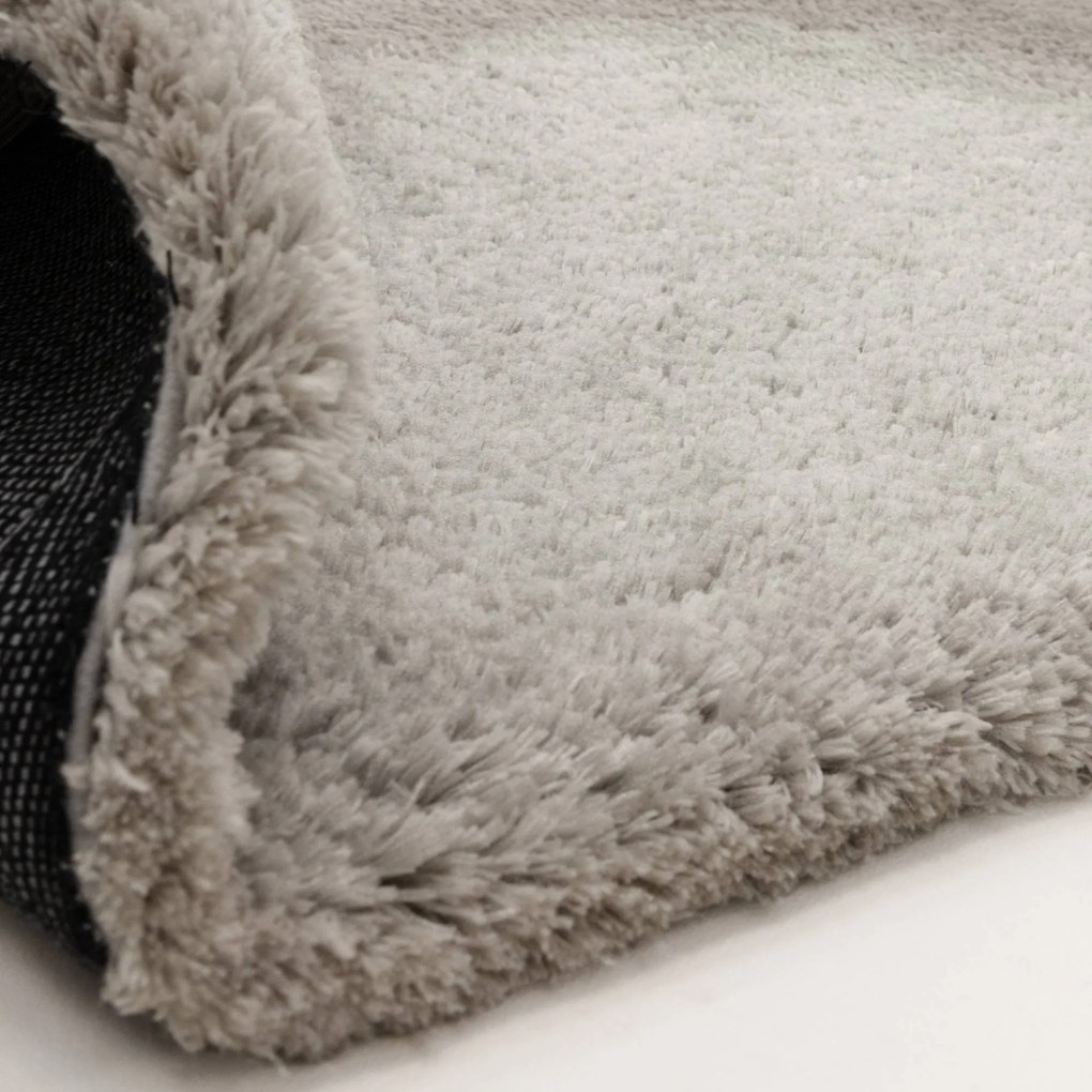 Tribeca Design Kusový koberec Massive Silver Rozměry: 160x230 cm