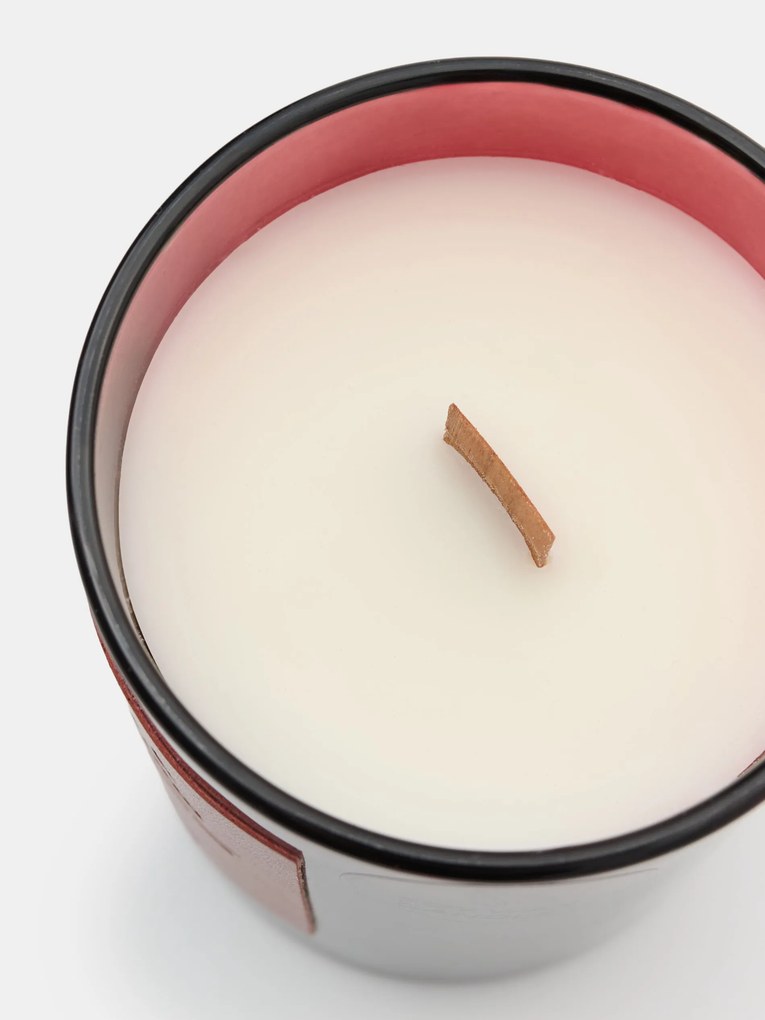 Sinsay - Vonná svíčka s přídavkem sójového vosku Rose and Geranium - světle fialová