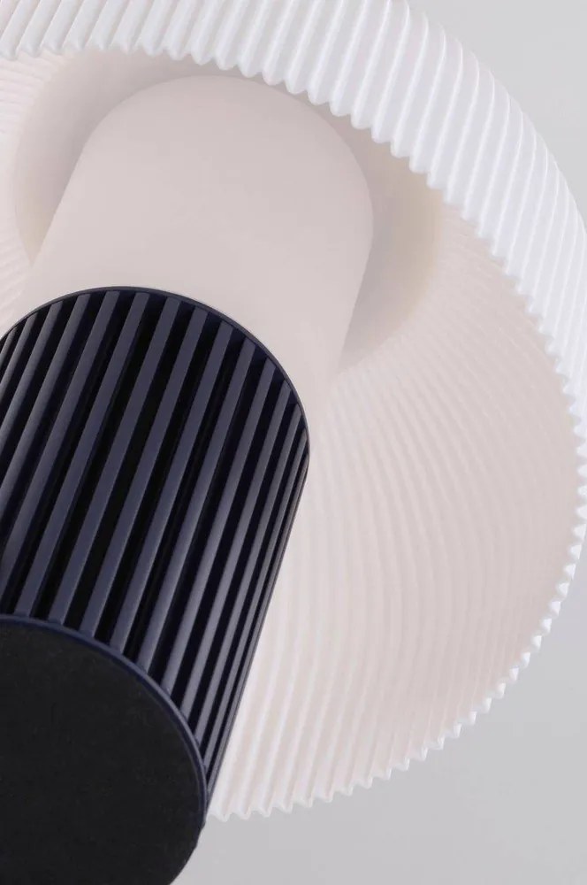 Bílá/modrá plastová stolní lampa (výška 29 cm) Maya – Jotex