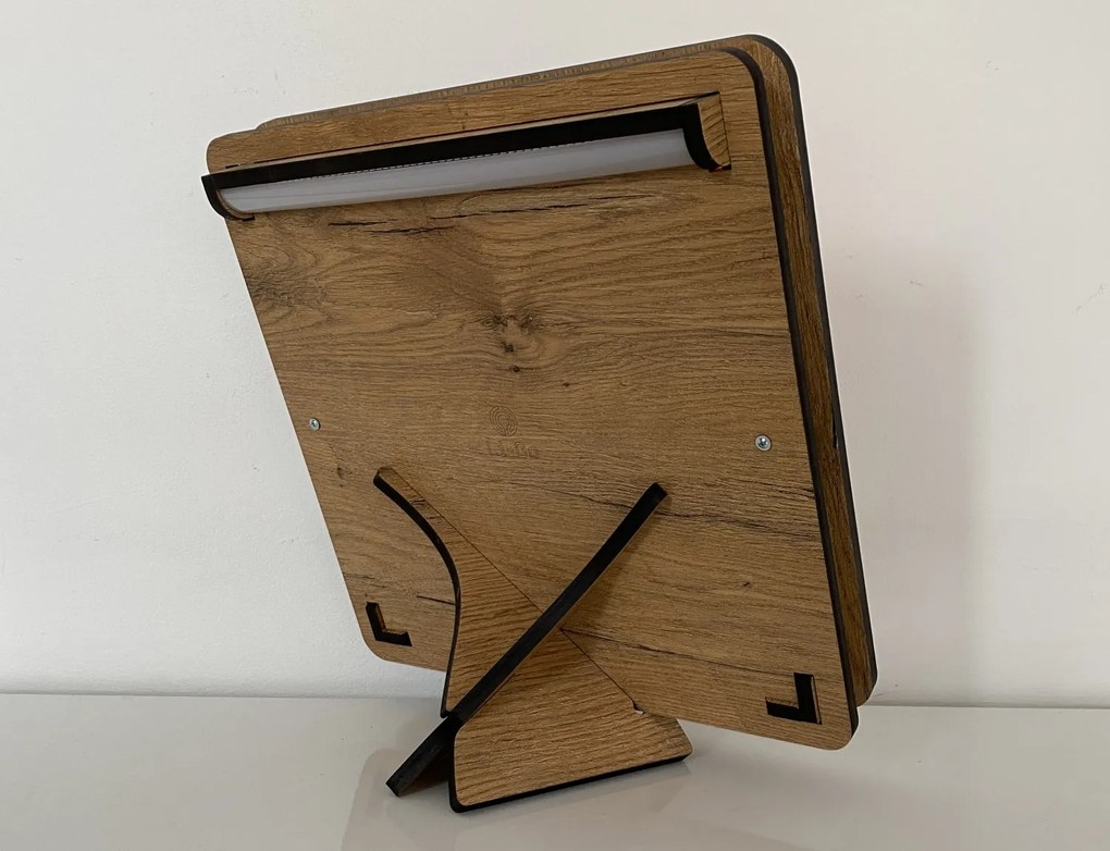 Li-Go "Dub" lampa 31x31 cm provedení povrchu: ořech