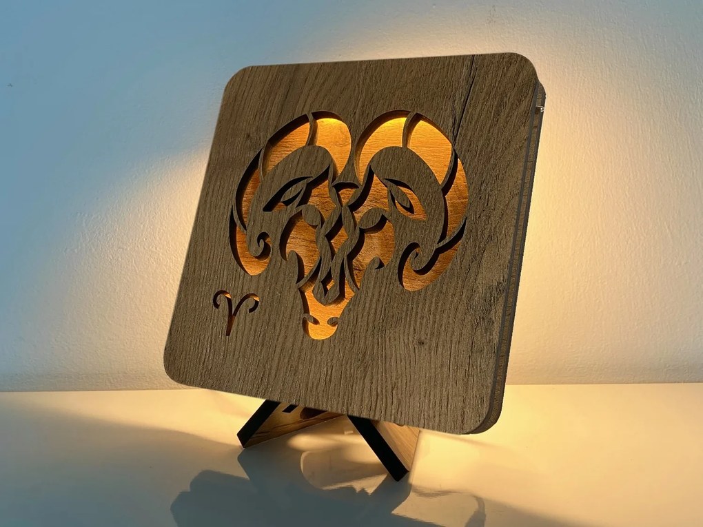 Li-Go Znamení "Beran" lampa 19x19 cm provedení povrchu: jedle
