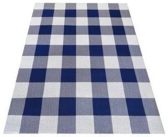 Kvalitní koberec s károvaným vzorem