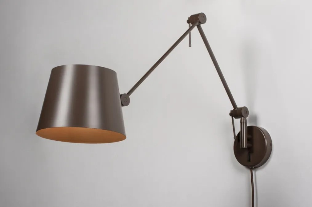 Nástěnné designové svítidlo s ramenem Snap Fosca Brown