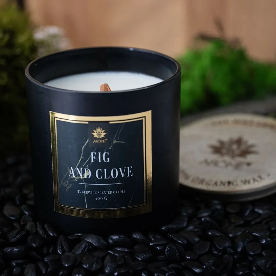 Arome Sójová svíčka Fig and clove, 400 g s dřevěným knotem a víčkem