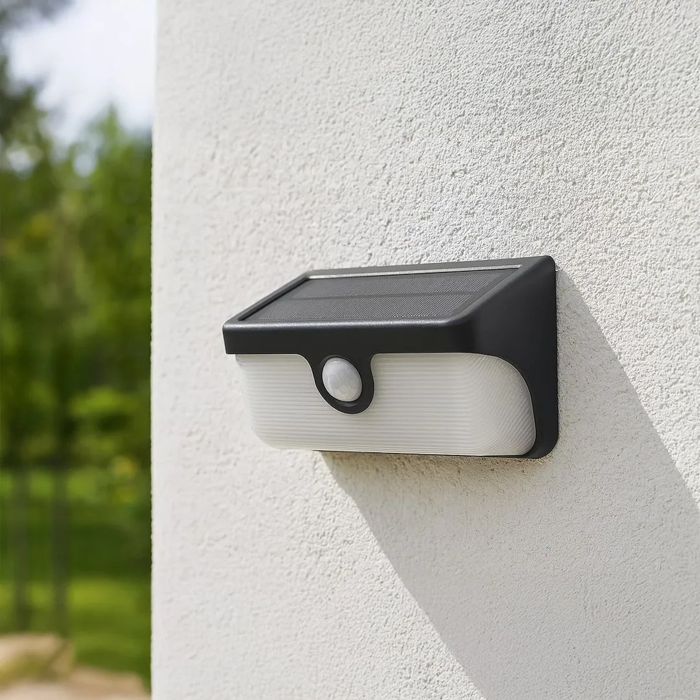 Exteriérové solární nástěnné LED svítidlo Link, 1x LED 5w, černá, pohybový senzor