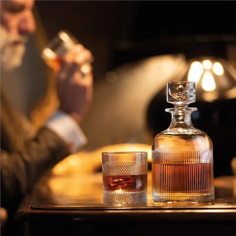 RCR TOUCH STYLE PRESTIGE DA VINCI KARAFA NA WHISKY 850ML