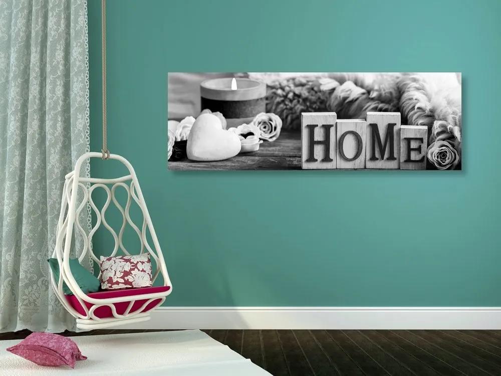 Obraz zátiší s nápisem Home v černobílém provedení - 135x45 cm