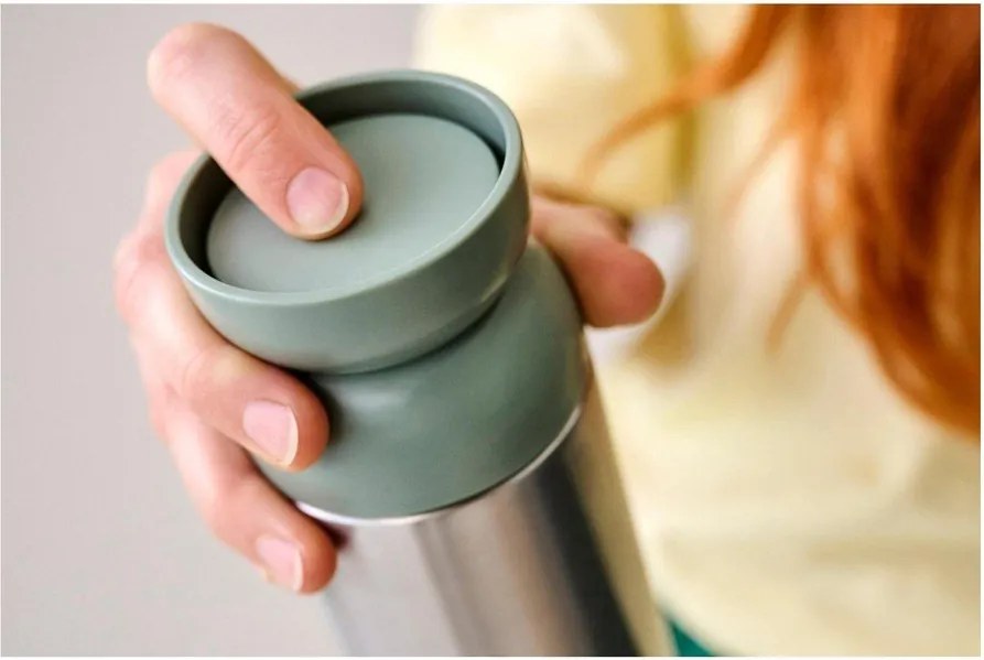 Termo hrnek z nerezové oceli ve stříbrné barvě/šalvějově zelený 350 ml Ellipse – Mepal