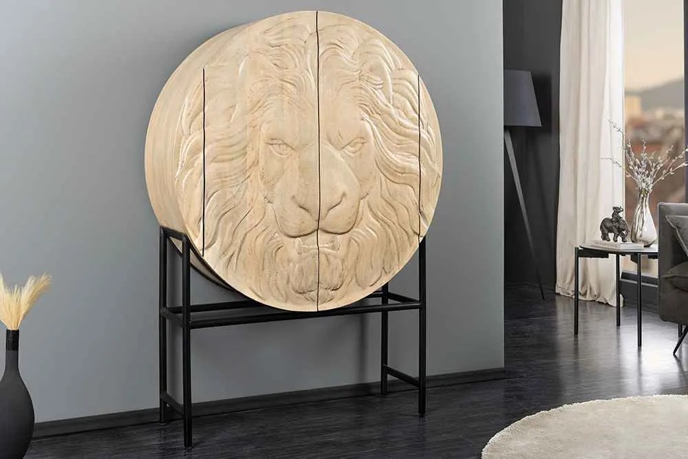 Designová vysoká komoda Hergus 140 cm bílé mango