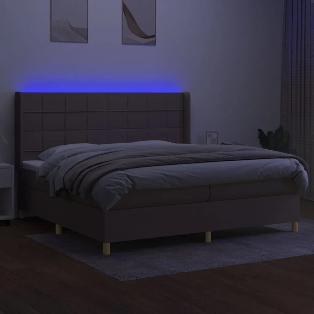Box spring postel s matrací a LED taupe 200x200 cm textil 3138905