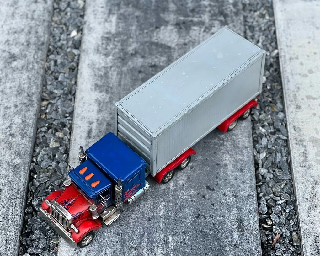 Plechový model - Kamion auto