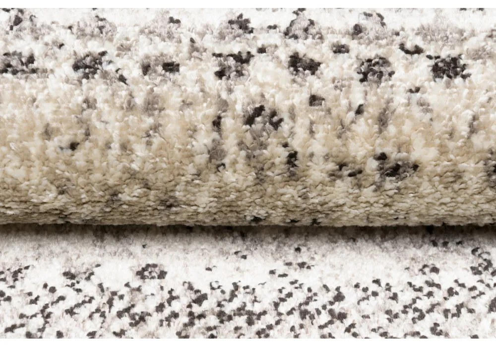 Kusový koberec Rea hnědý 140x200cm