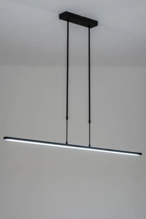 Závěsné stmívatelné LED svítidlo Lineo Deluxe Black