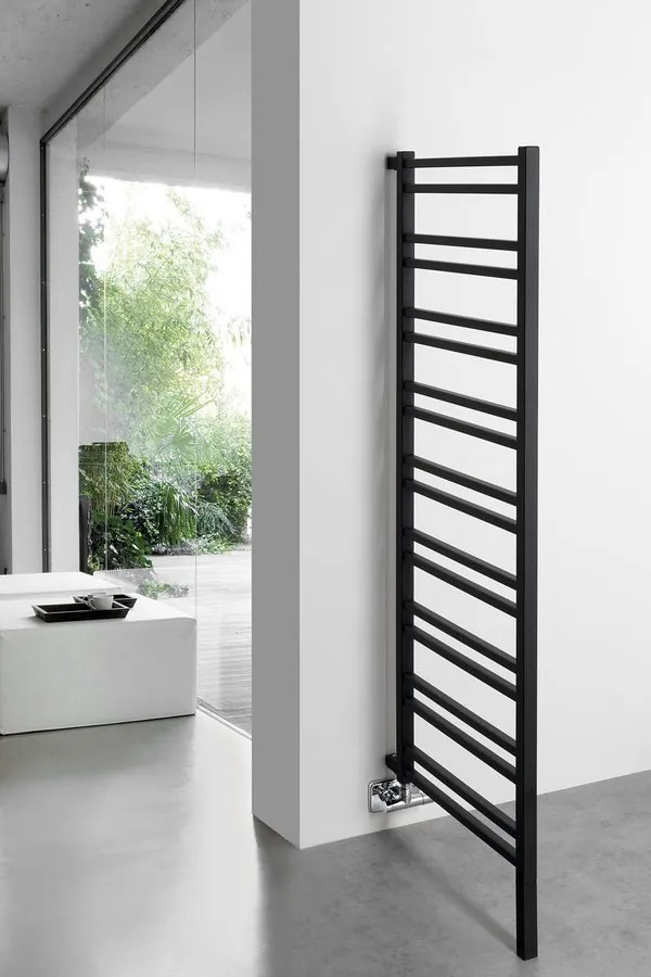 Sapho METRO SPACE otopné těleso 550 x 1430 mm do prostoru černá mat IR438B