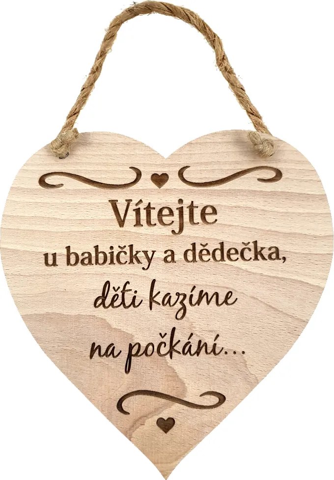AMADEA Dřevěné srdce s textem Vítejte u babičky a dědečka, děti.., masivní dřevo, 16 x 15 cm