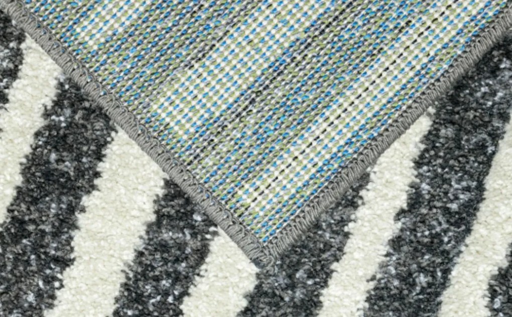 ORIENTAL WEAVERS Kusový koberec PORTLAND 7090/RT4E BARVA: Šedá, ROZMĚR: 133x190 cm